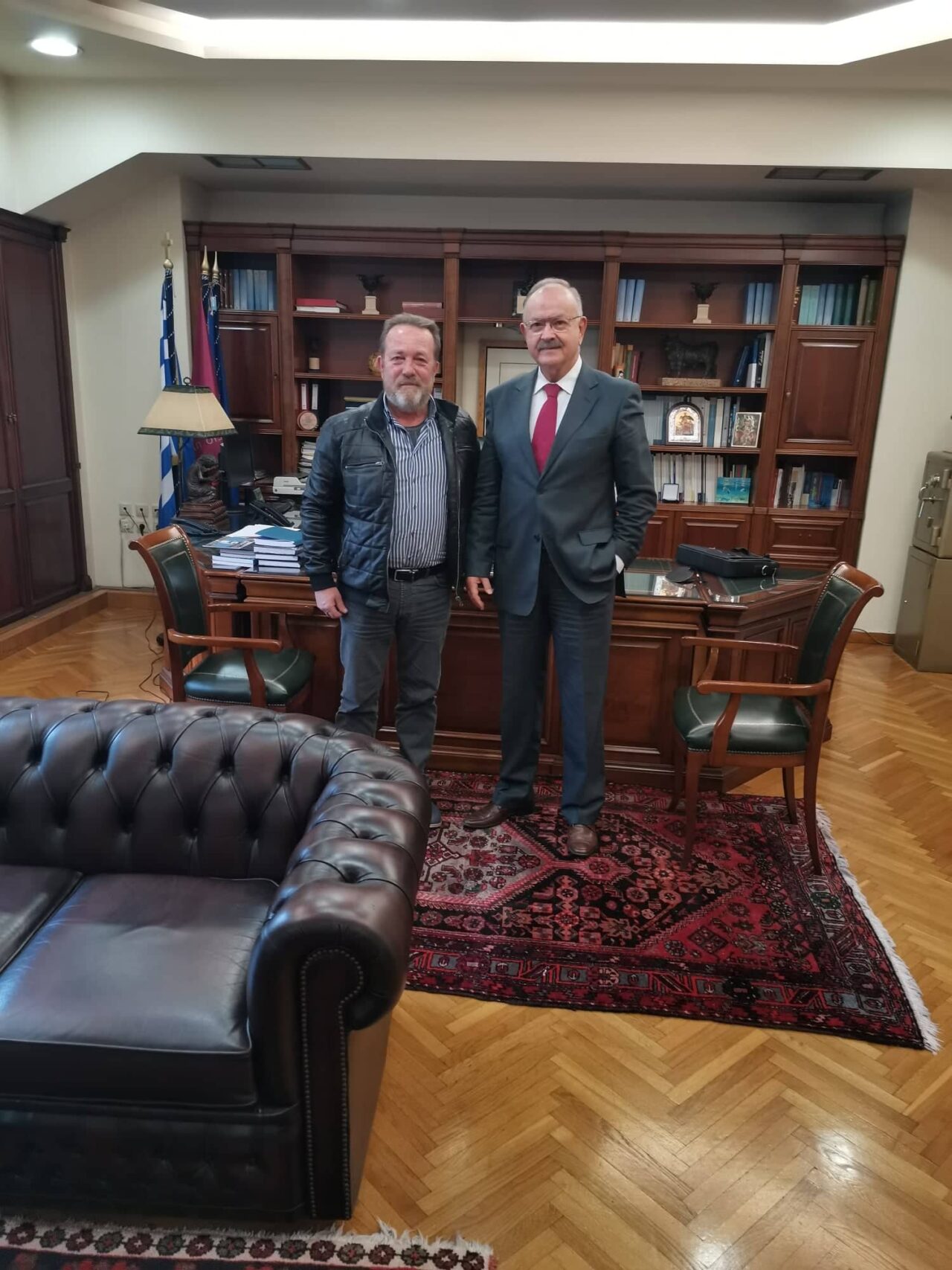 ΔΕΛΤΙΟ ΤΥΠΟΥ Συνάντηση με τον πρόεδρο του Ταμείου Παρακαταθηκών και ...